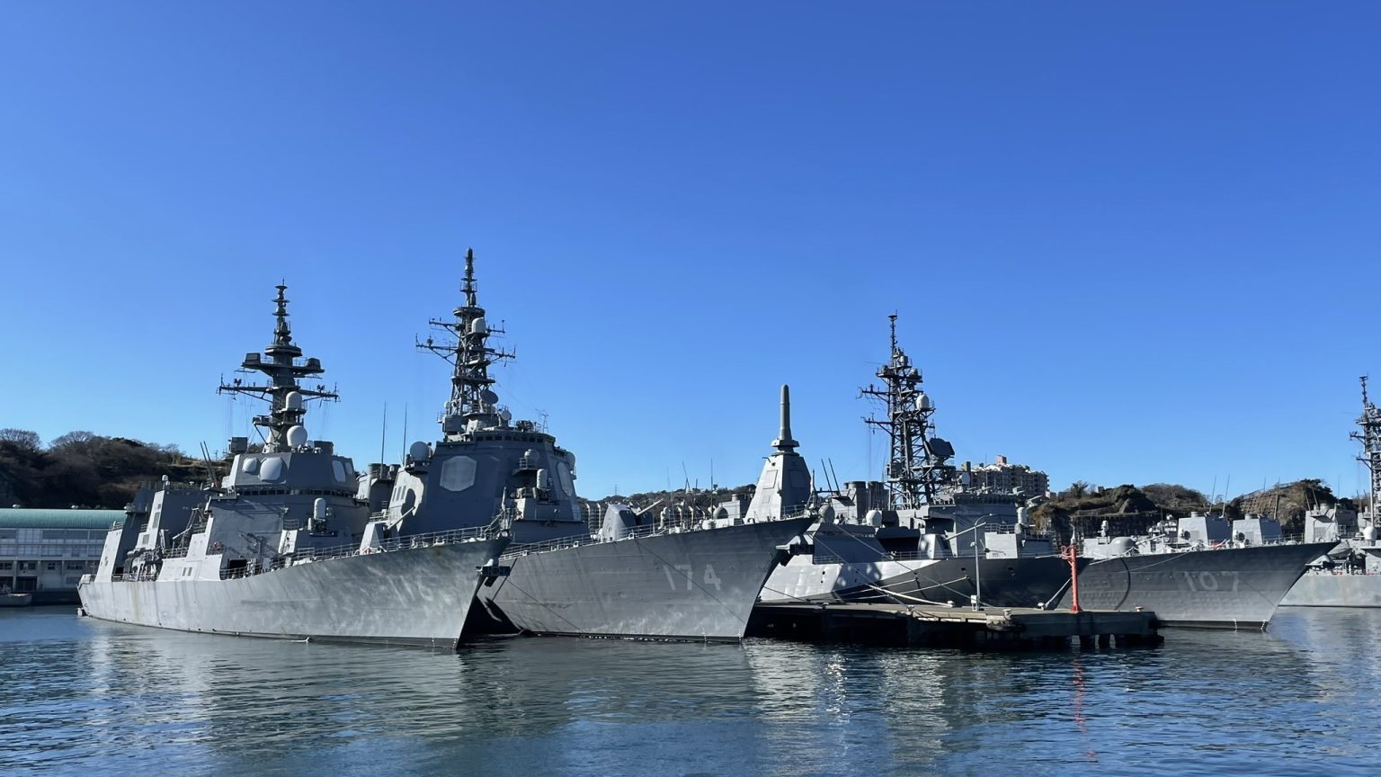 【今さら聞けない】「軍港めぐり」って何？どこがおもしろいの？！【初心者向けのポイント3つ】｜news｜YOKOSUKA軍港めぐり